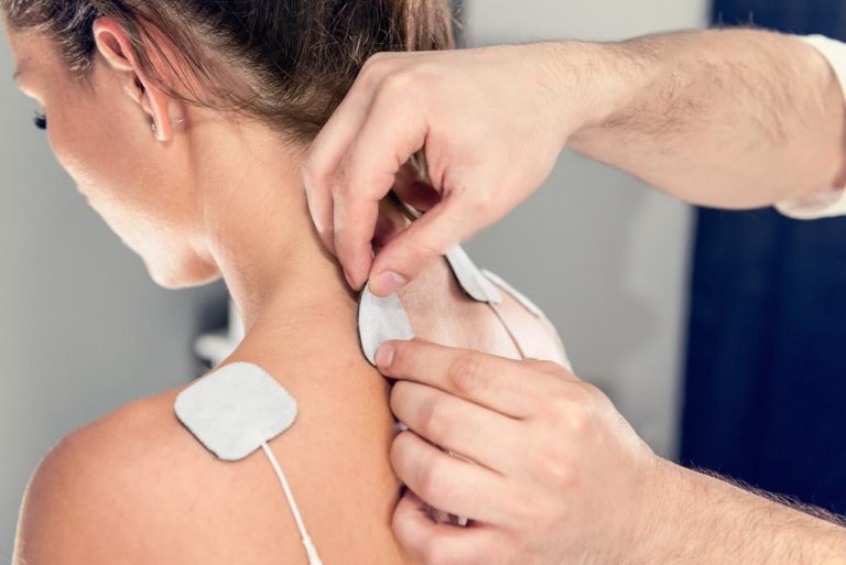 TENS Unit For Shoulder Pain – Is It Effective? – Relatyv
