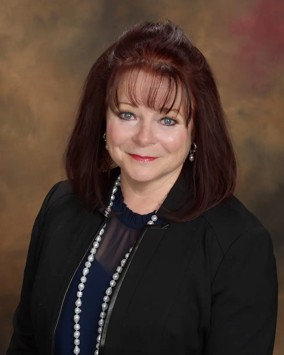 Ruth Baker - relatyv.com